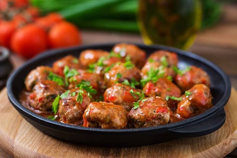 Romanian Meatballs (Chiftele) Recipe - Traditional Recipes from the Balkans